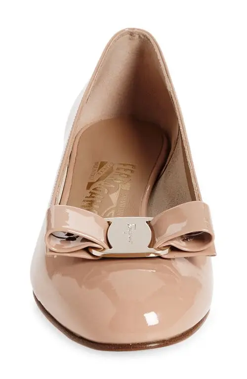 FERRAGAMO Vara Pump - Amaretti