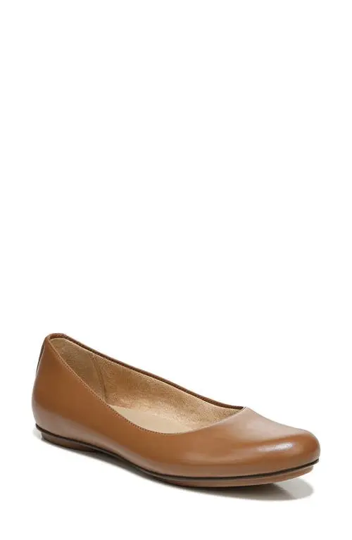 Naturalizer True Colors Maxwell Flat - English Tea