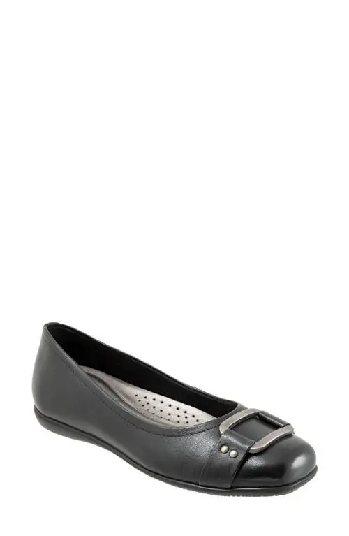 Trotters Sizzle Flat - Black