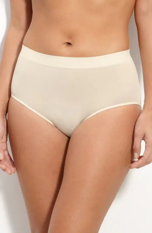 Wacoal B-smooth® Briefs - Ivory