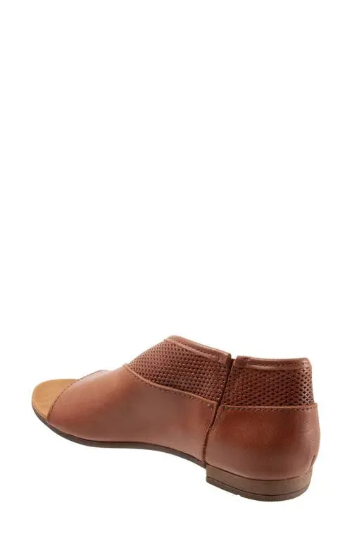 BUENO Tahiti Half D'orsay Sandal