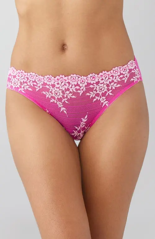 Wacoal Embrace Lace® Bikini - Wild Azalea/cradle Pink