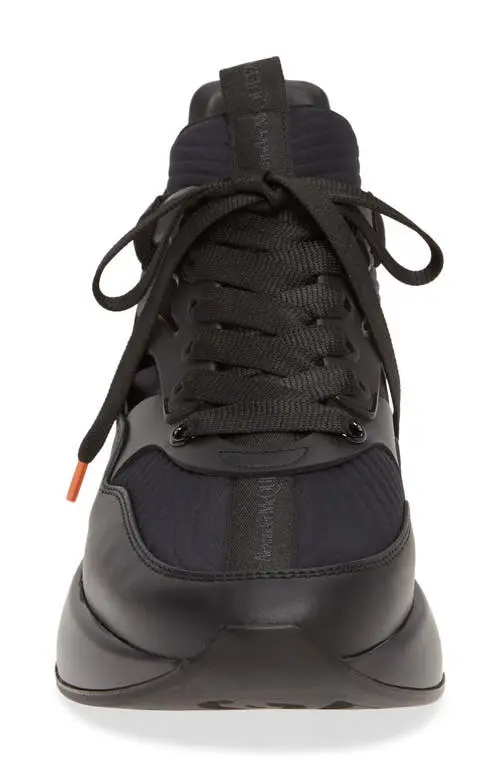 Alexander McQueen Alexander Runner Sneaker - Black/black/silver