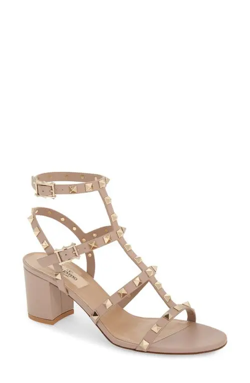 Valentino Garavani Rockstud Block Heel Sandal - Poudre