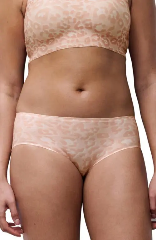 Chantelle Soft Stretch Seamless Hipster Panties - Leo Blush