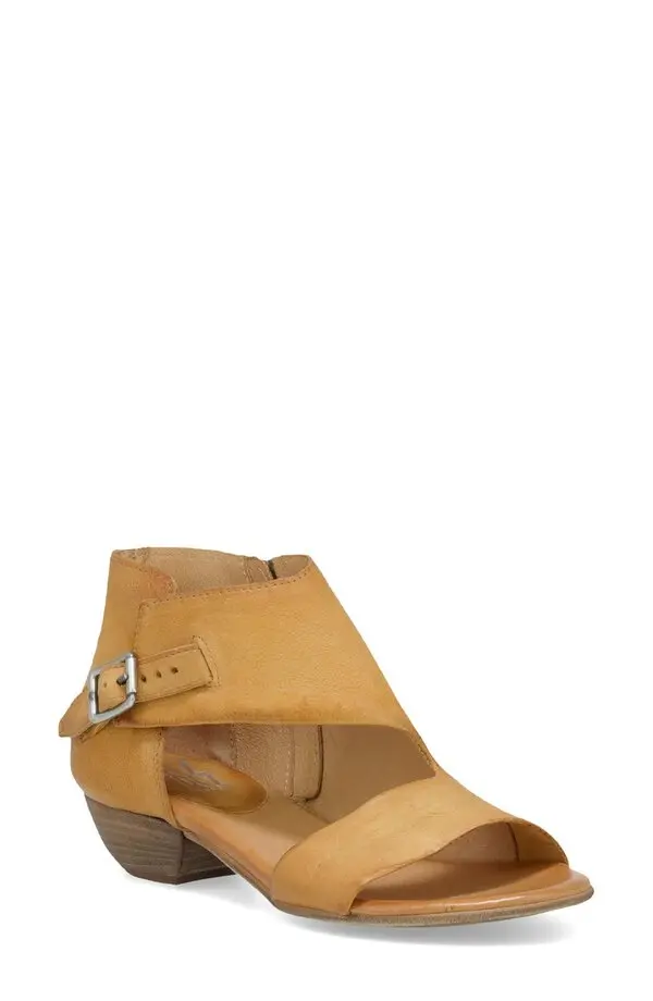 Miz Mooz Colbie Sandal In Wheat Leather 30% Off Editorialist
