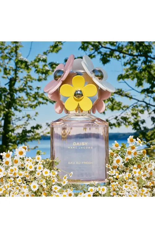 Marc Jacobs Daisy Eau So Fresh Eau De Toilette Travel Spray - No Color
