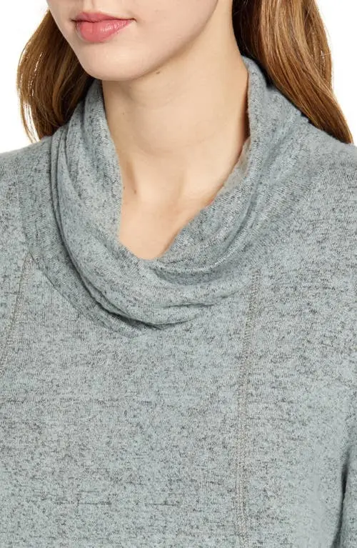 Loveappella Cross Neck Seamed Pullover - Mint