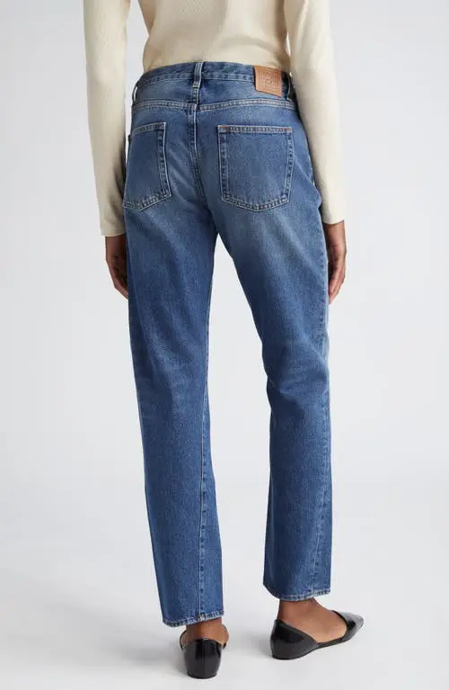 TOTEME Twisted Seam Crop Jeans - Washed Blue