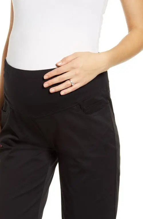 ANGEL MATERNITY Knee Length Slim Fit Shorts - Black
