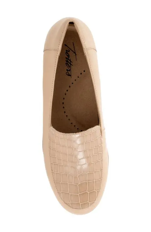 Trotters Deanna Flat Loafer - Biege Croco