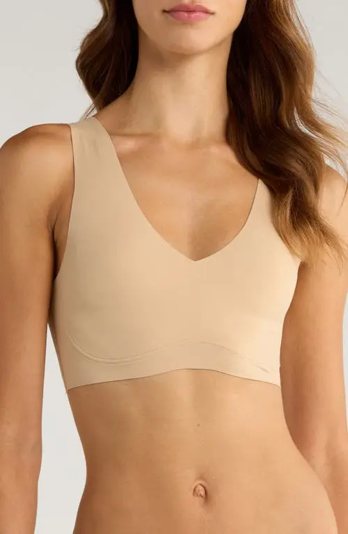 TRUE & CO Body Lift V-neck Bralette - Desert