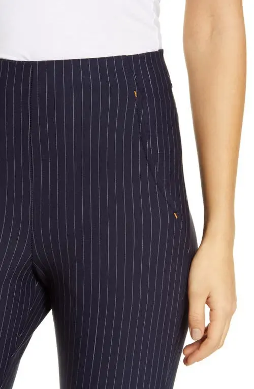 Hue Pinstripe Ponte Skimmer Leggings