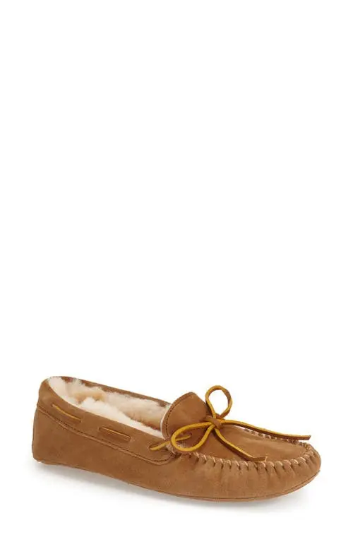 Minnetonka Sheepskin Slipper - Tan Suede