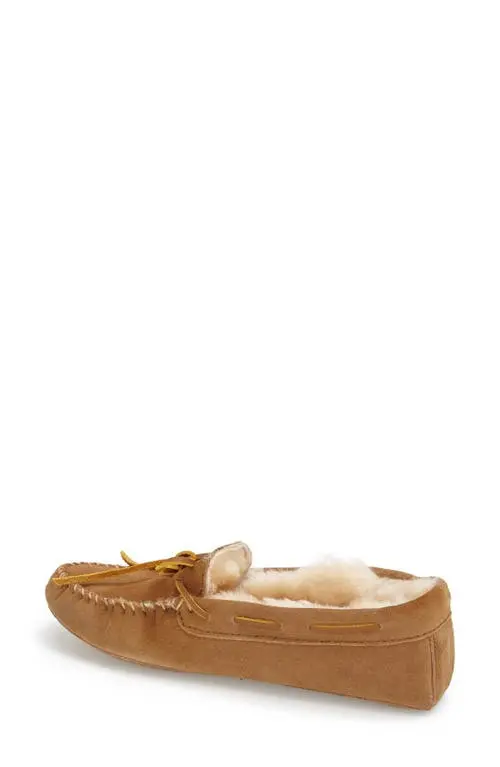 Minnetonka Sheepskin Slipper - Tan Suede