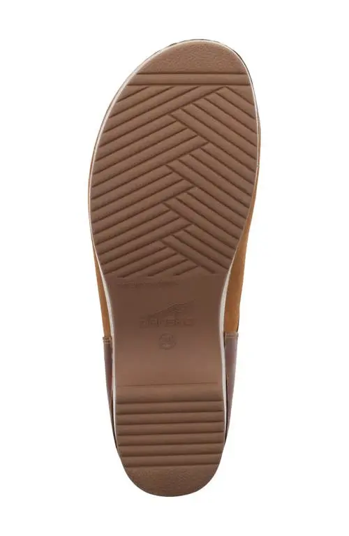 Dansko Brenna Clog - Tan Suede
