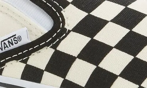 VANS Classic Slip-on Sneaker - Black White Checker