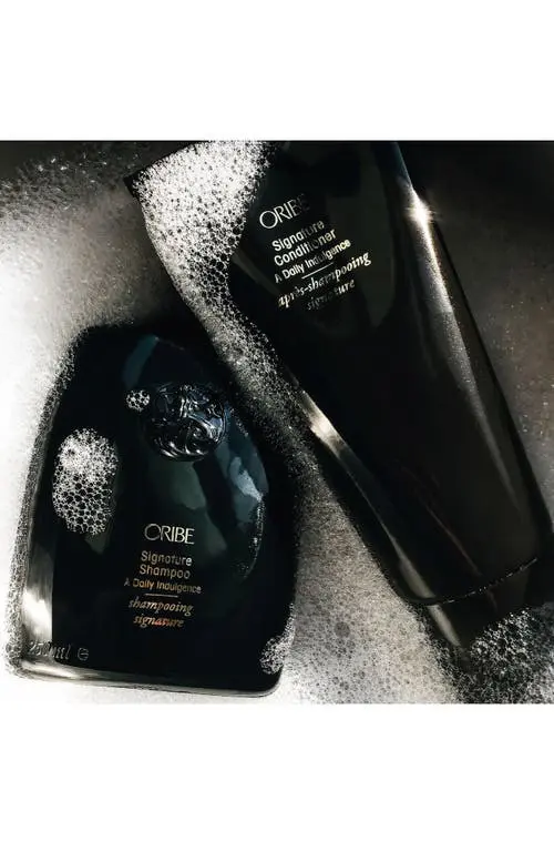 Oribe Signature Gentle Daily Shampoo For Hydration & Shine - Refill