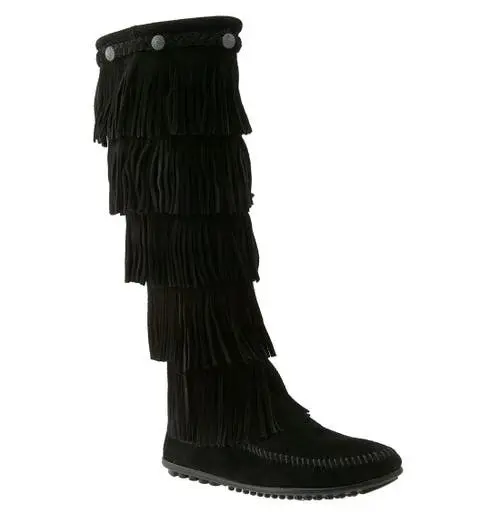 Minnetonka Five Layer Fringe Boots - Black