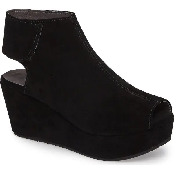 CHOCOLAT BLU Cutout Wedge Sandal - Blk Suede