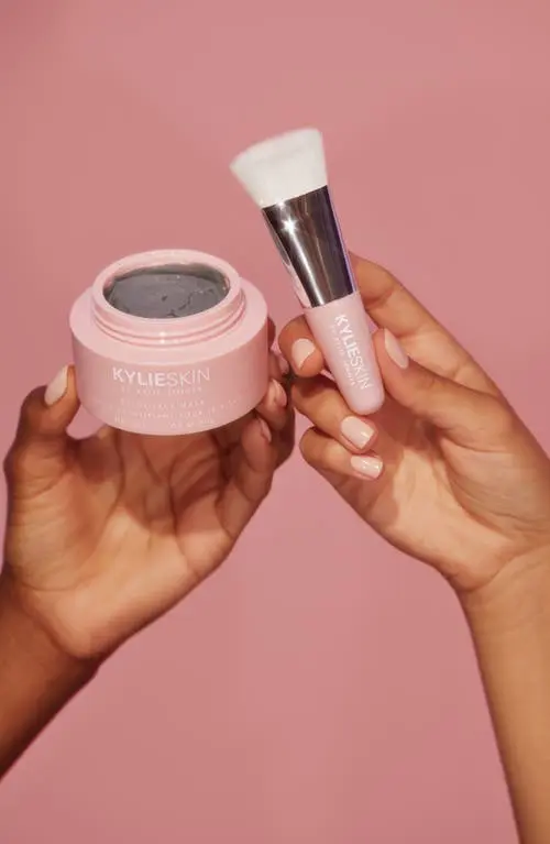 KYLIE COSMETICS Face Mask Brush