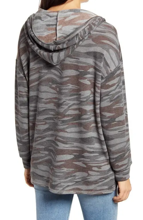 Loveappella Camouflage V-neck Hoodie