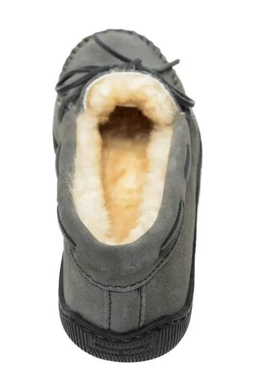 Minnetonka Genuine Shearling Lined Slipper - Grey Suede