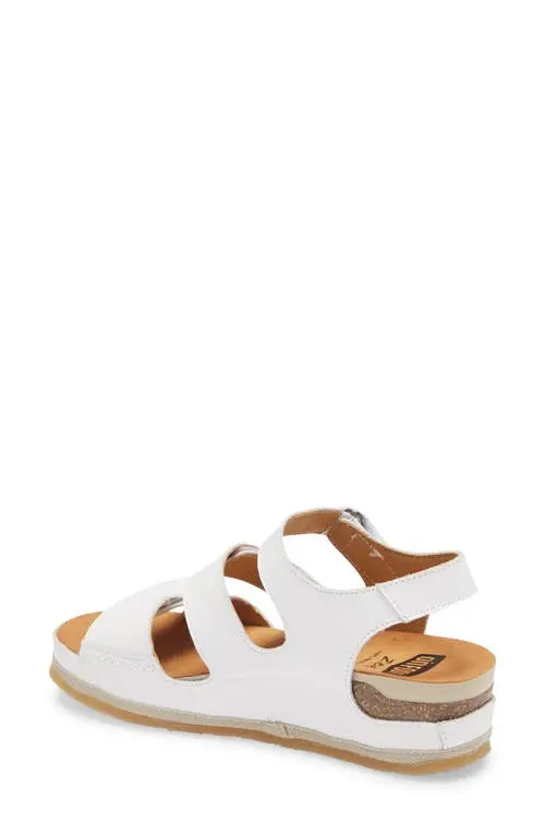 ON FOOT 201 Slingback Platform Sandal
