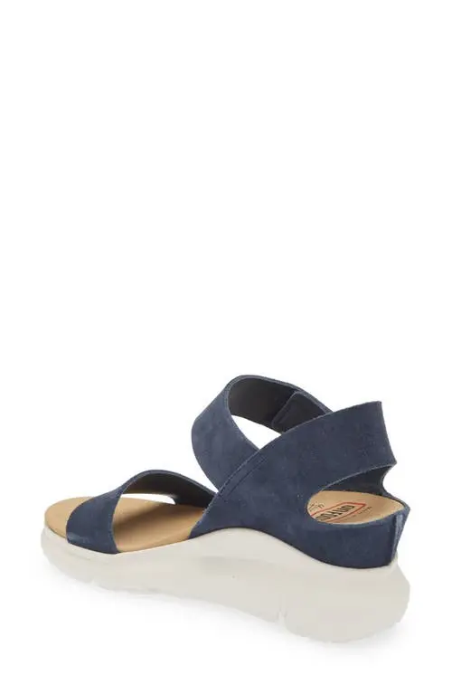 ON FOOT Java Platform Wedge Sandal