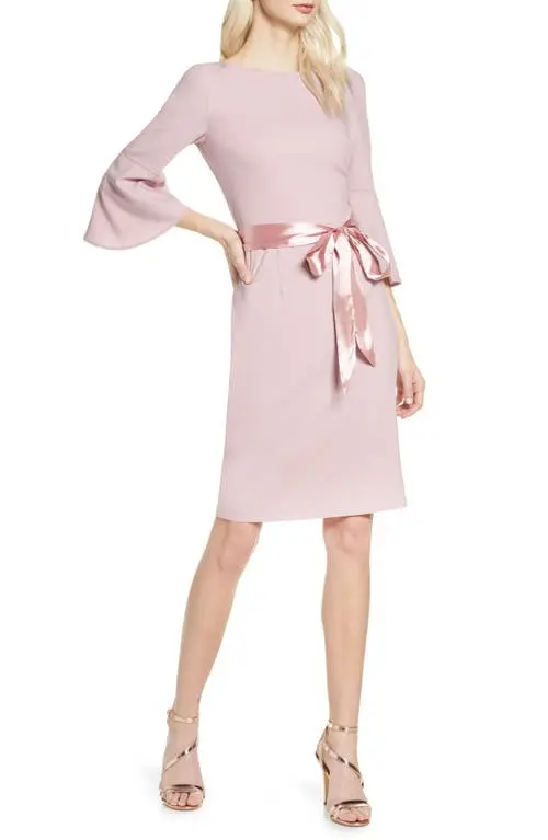 green emerald velvet dress Chi Chi London Women's Embroidered V Neck Midi Dress with Mesh Skirt Cocktail  Dress, berry, 48 : Amazon.it: Fashion