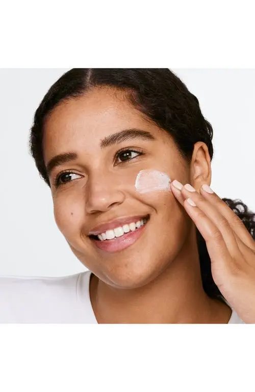 CLINIQUE Exfoliating Face Scrub With Salicylic Acid - No Color