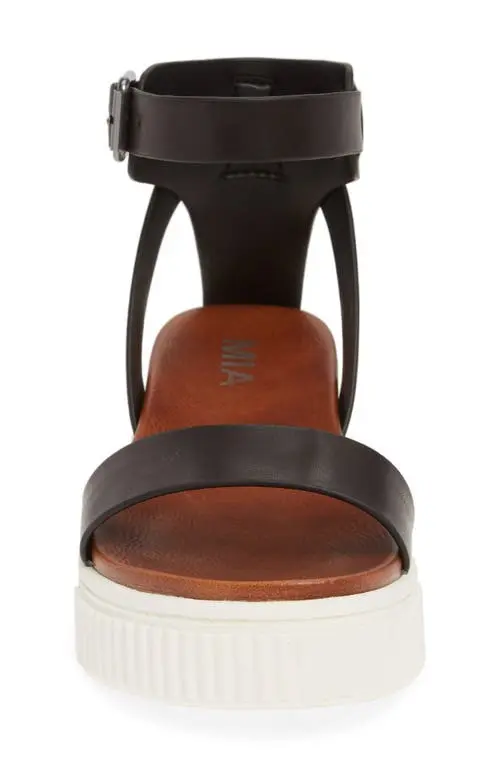 Mia Lunna Platform Sandal - Black