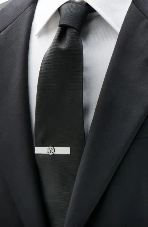 CUFFLINKS, INC. Cufflinks