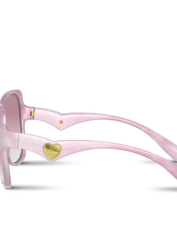 Dolce & Gabbana Dg Crossed Heart Detail Sunglasses In Pink  display picture 1