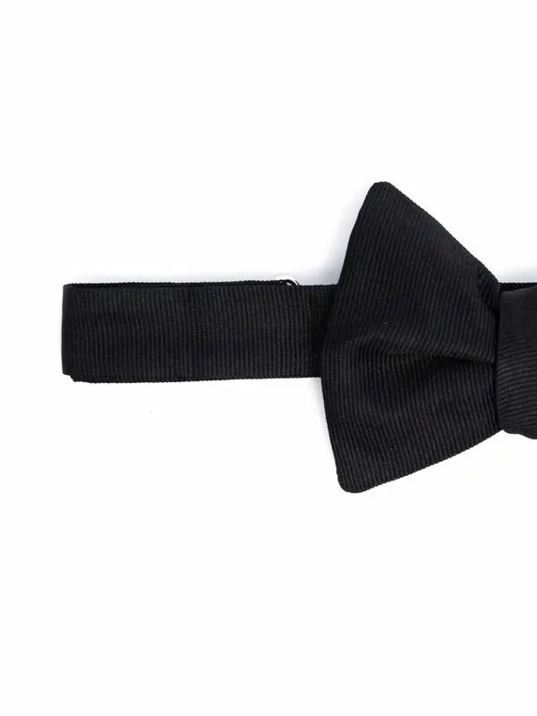 Giorgio Armani Fine-ribbed Bow Tie