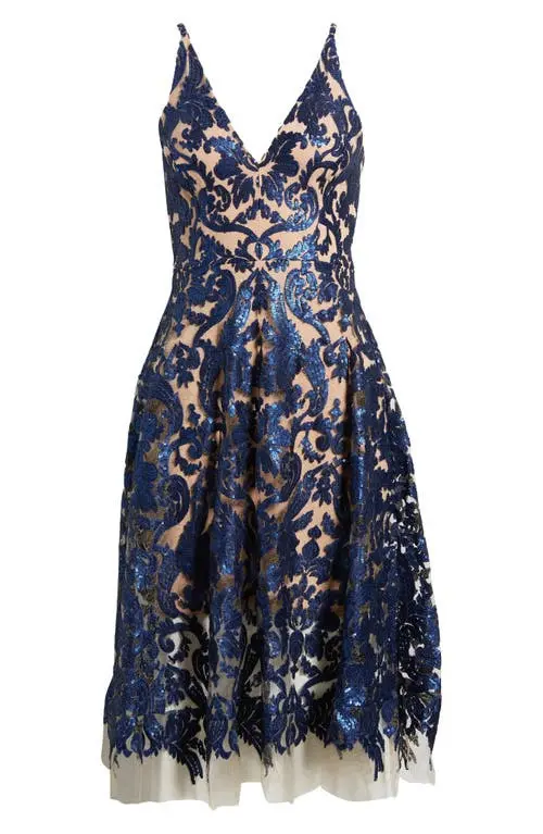 fitted lace wedding dress Blair Dress – Dress the Population main image 1