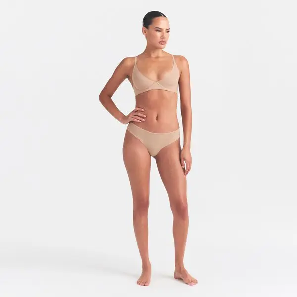 SKIMS Thong | Medium Neutral | | Fits Everybody - Clay