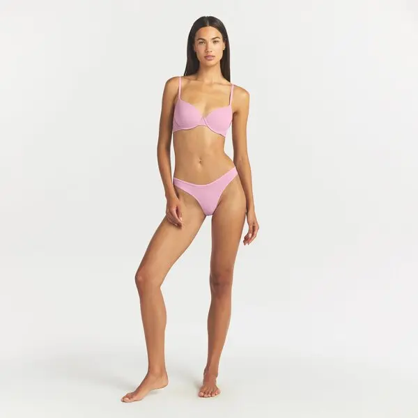 SKIMS Dipped Front Thong | Light Neutral | | Fits Everybody - Bubble Gum