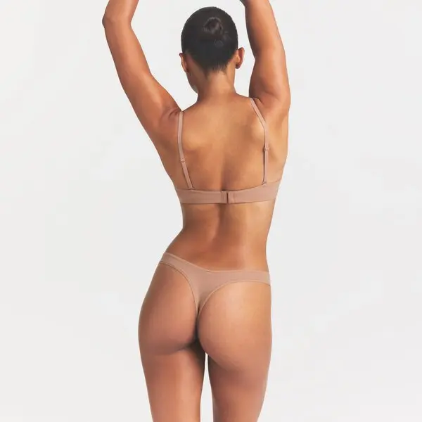 SKIMS Dipped Front Thong | Medium Neutral | | Fits Everybody - Sienna