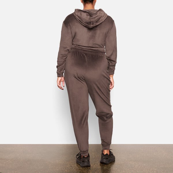 Velour Jogger - Editorialist