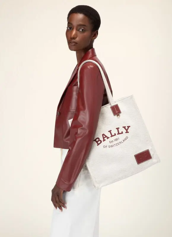 Bally Crystalia