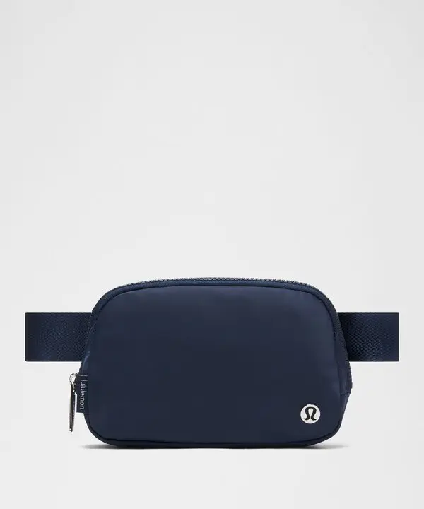 Lululemon Everywhere Belt Bag 1l - Club Blue/silver