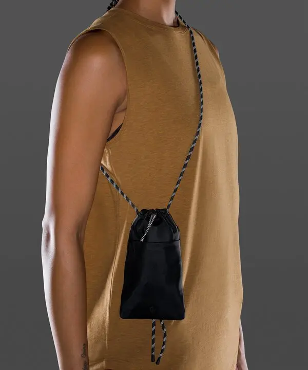 Lululemon Play Forward Crossbody Pouch