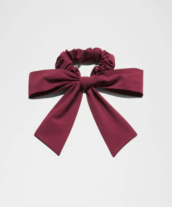Lululemon Uplifting Scrunchie - Burgundy Bay