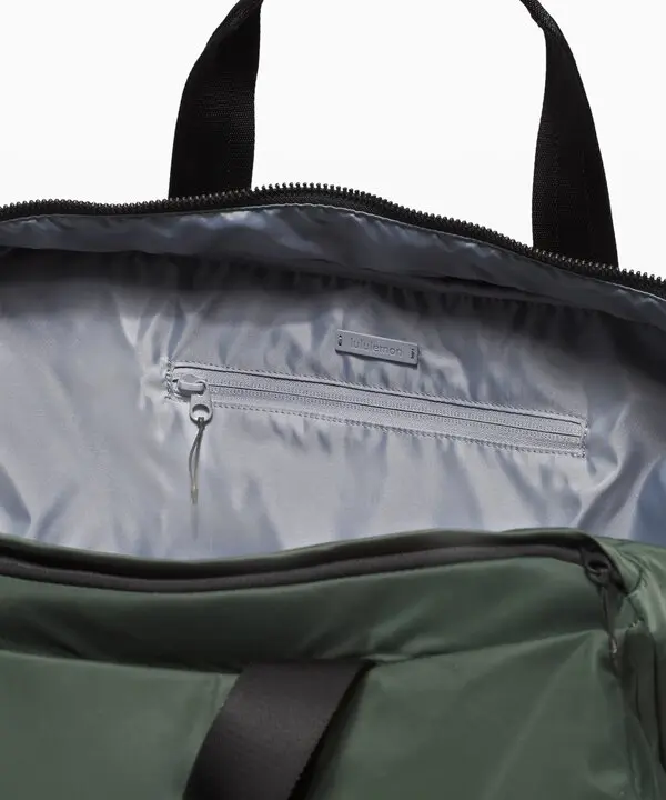 Lululemon Urban Nomad Large Duffle Bag 30l