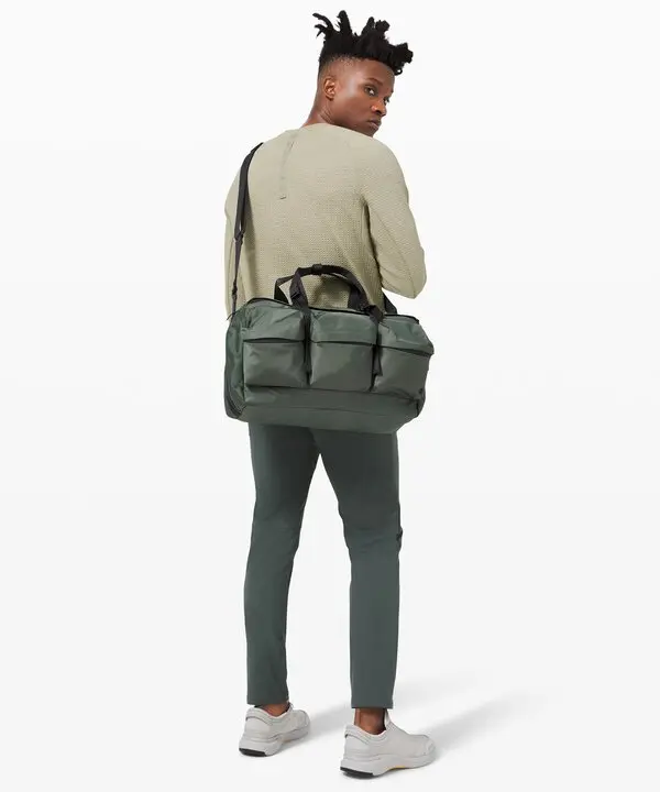 Lululemon Urban Nomad Large Duffle Bag 30l