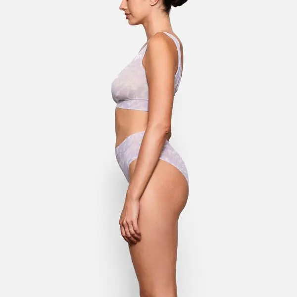 SKIMS Summer Mesh Brief