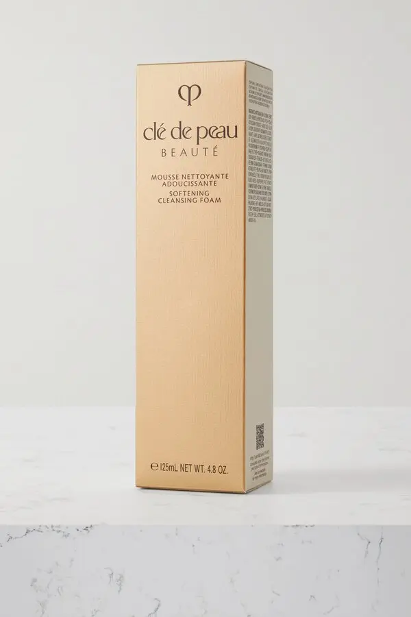 CLE DE PEAU BEAUTE Softening Cleansing Foam, 125ml