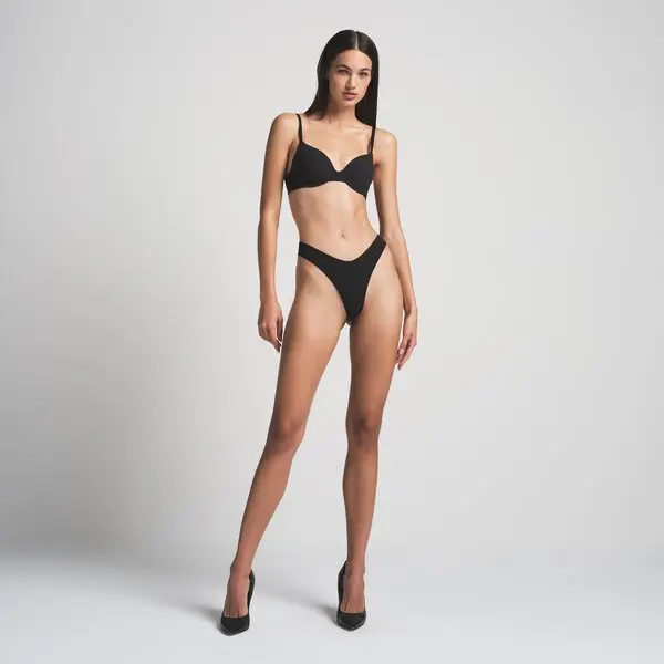 SKIMS T Shirt Bra | Medium Neutral | | Fits Everybody - Onyx