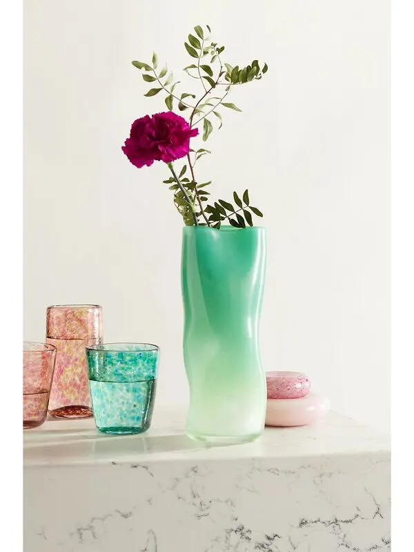 Vanderohe Curio Dégradé Glass Vase
